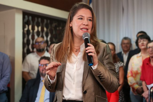 Claudia Dobles anuncia nuevas adhesiones a su campaña electoral